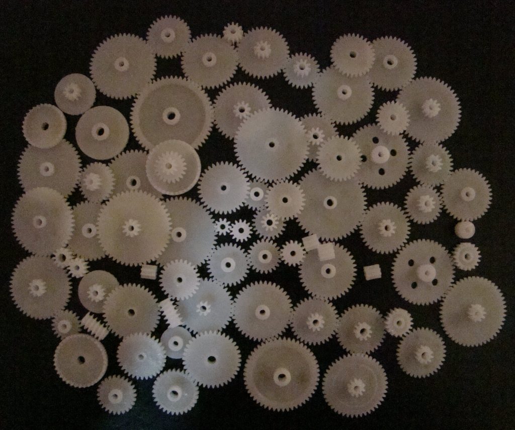 64 Type Plastic Shaft Single Double Reduction Crown Worm Toothed Pulley ...