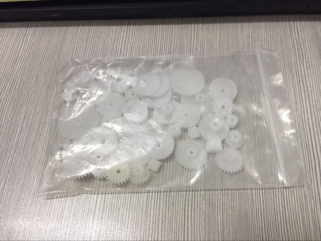 Plastic Gear Pack About 40 Kinds Of Plastic Gear Package - Hacktronics