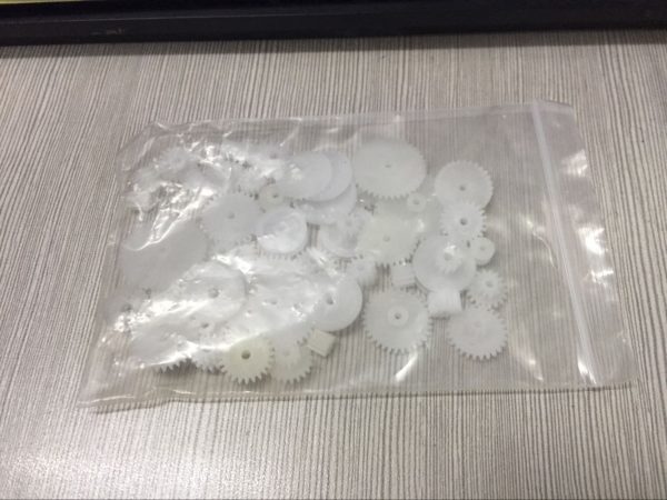 Plastic Gear Pack About 40 Kinds Of Plastic Gear Package - Hacktronics