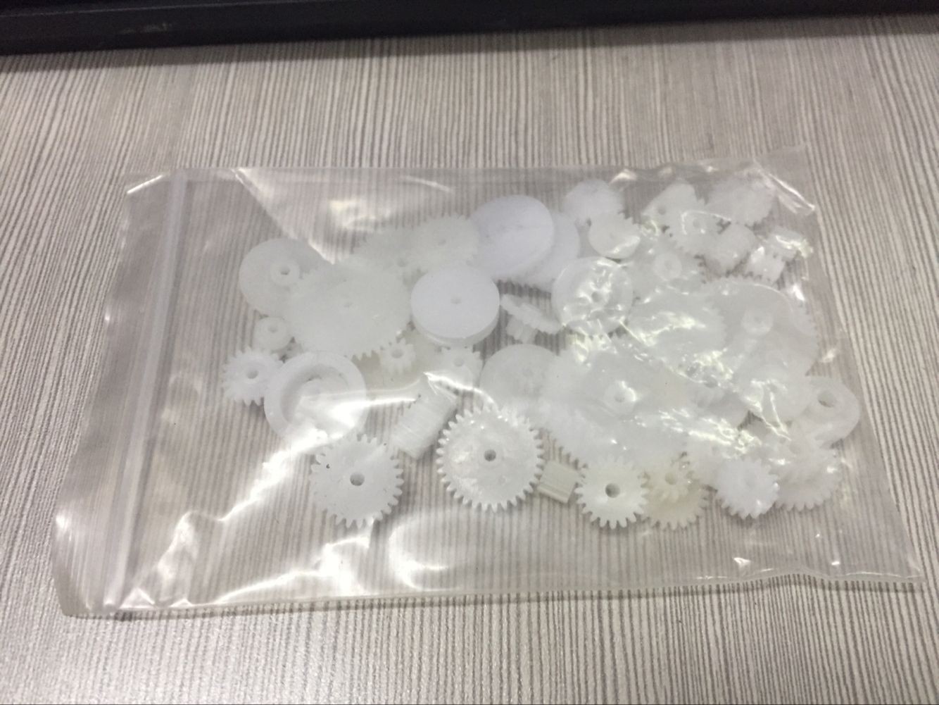 Plastic Gear Pack About 40 Kinds Of Plastic Gear Package - Hacktronics