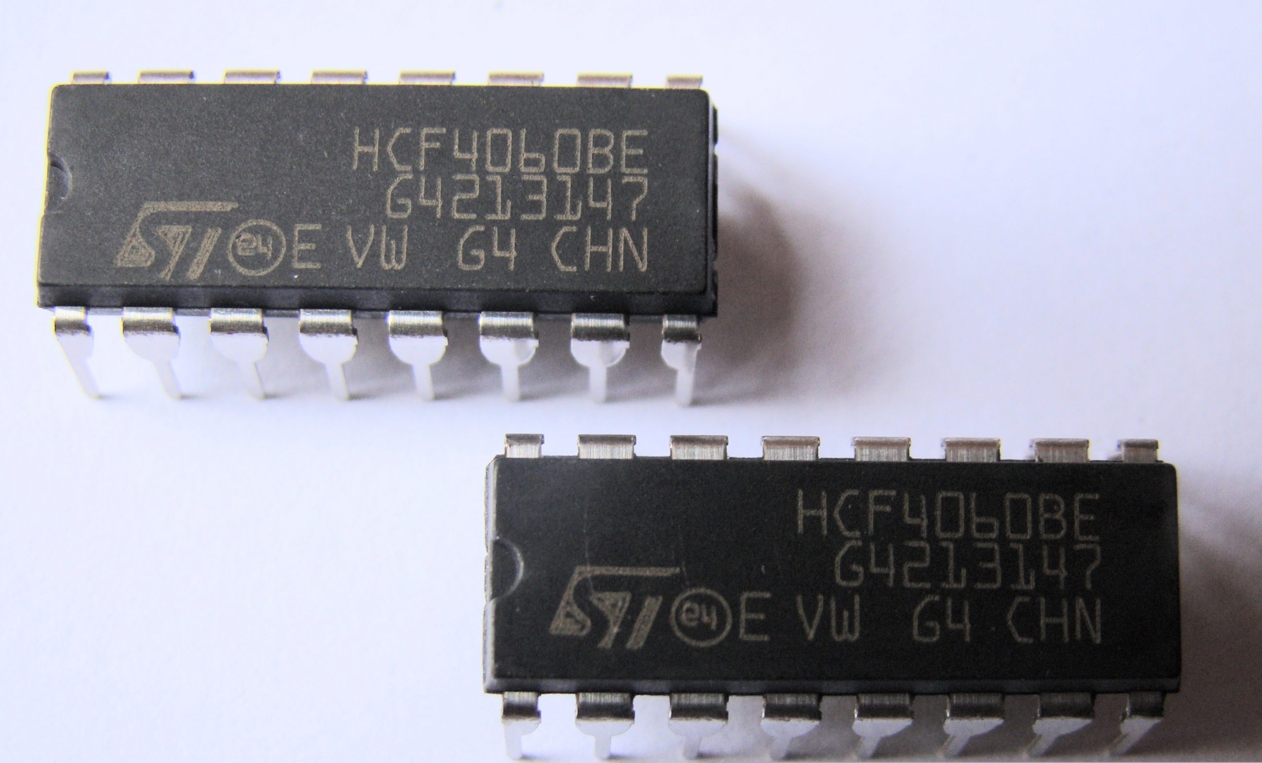 4060: 14-Stage Binary Ripple Counter and Oscillator - Hacktronics