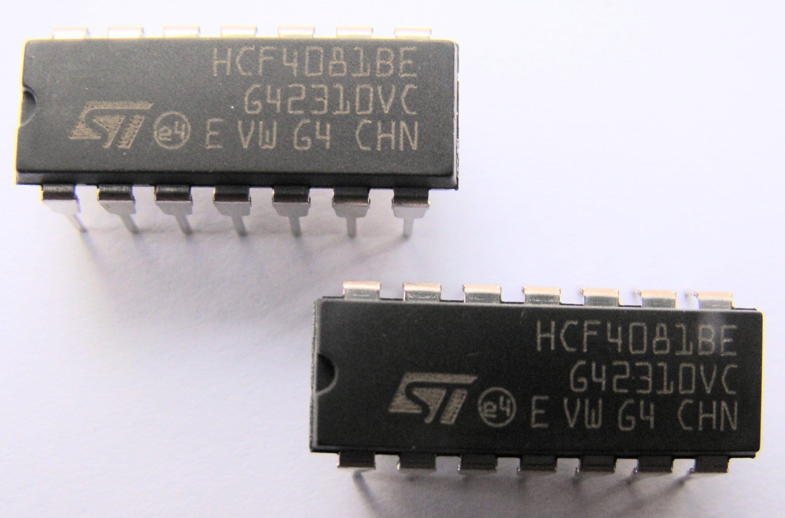 4081: Quad 2-input AND Gate - Hacktronics