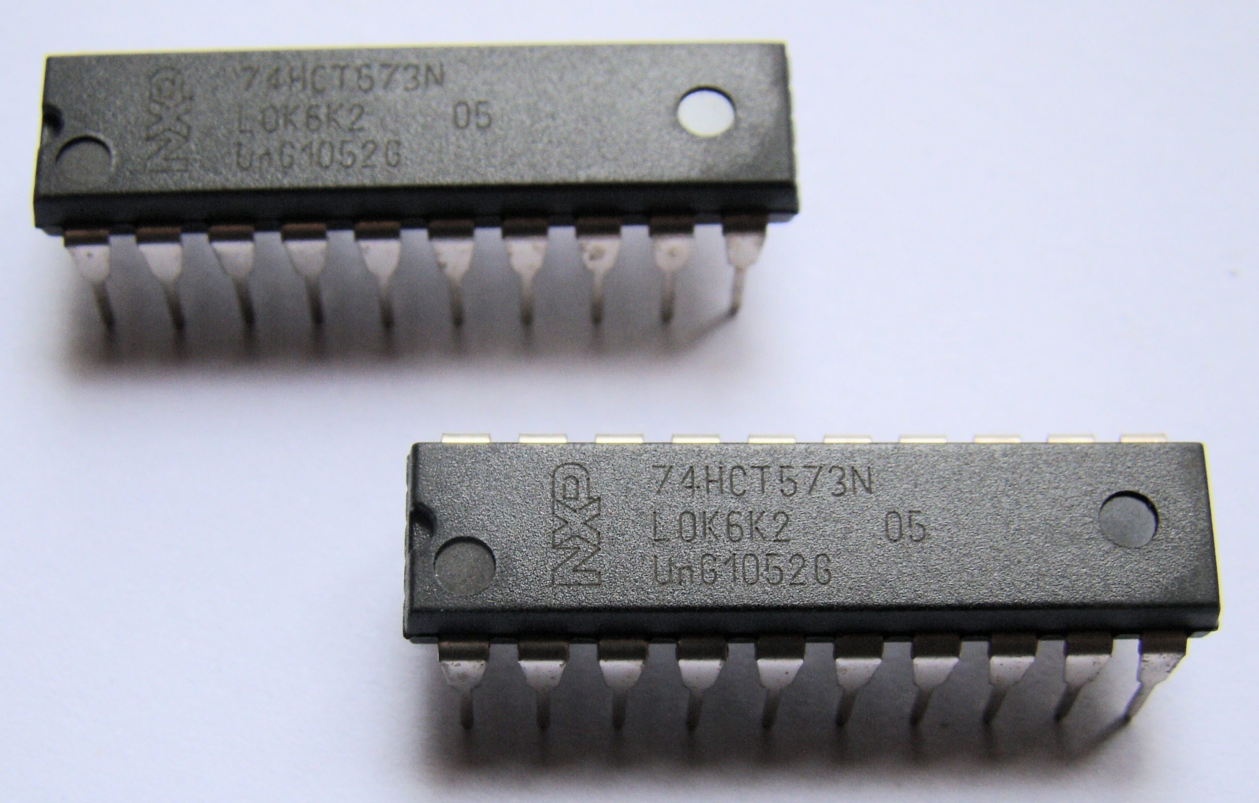 74HC573: Octal D-Type Transparent Latch with 3 State - Hacktronics