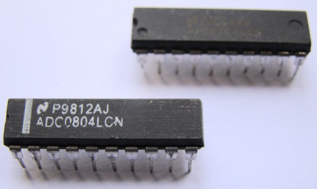ADC0804 Analog to Digital Converter - Hacktronics