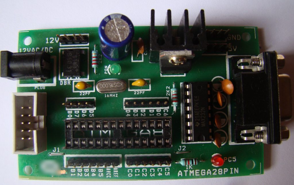 AVR ATMEGA328P 28 Pin Prototype Board with RS232 - Hacktronics