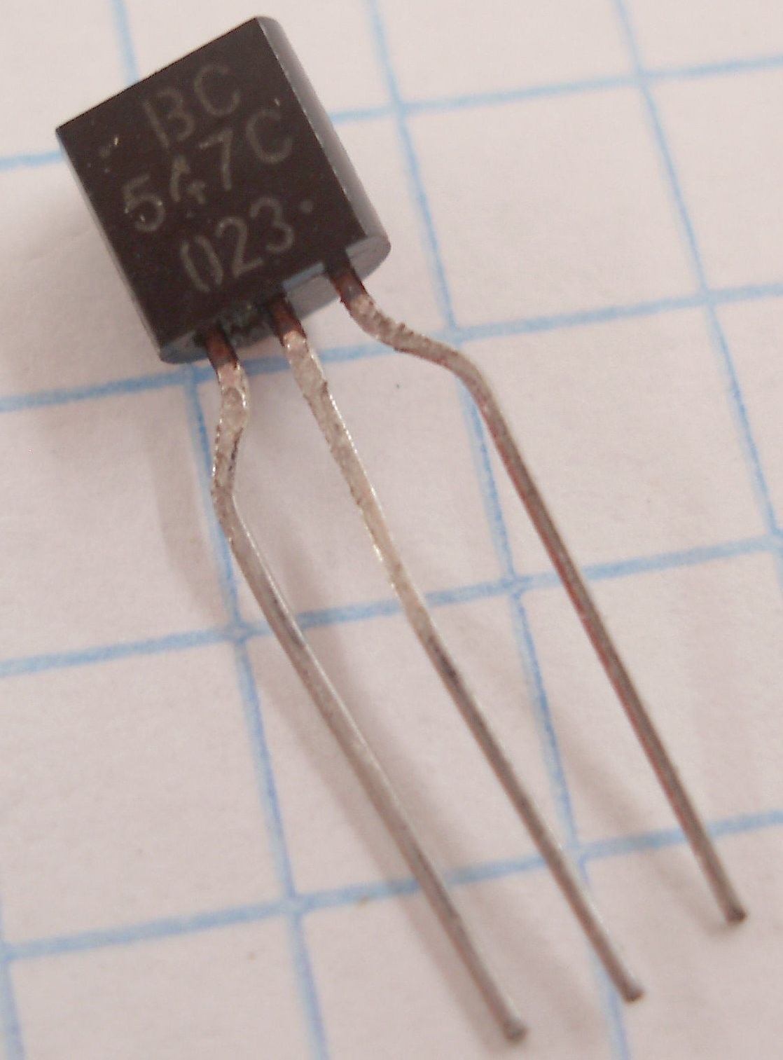 BC547 - NPN Transistor - Hacktronics