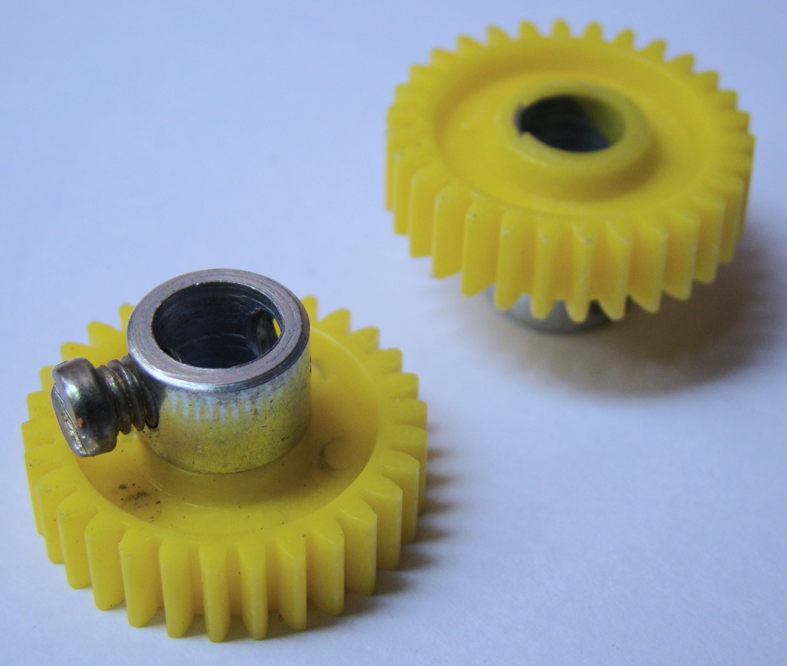 Large Yellow Pinion Gear - Hacktronics