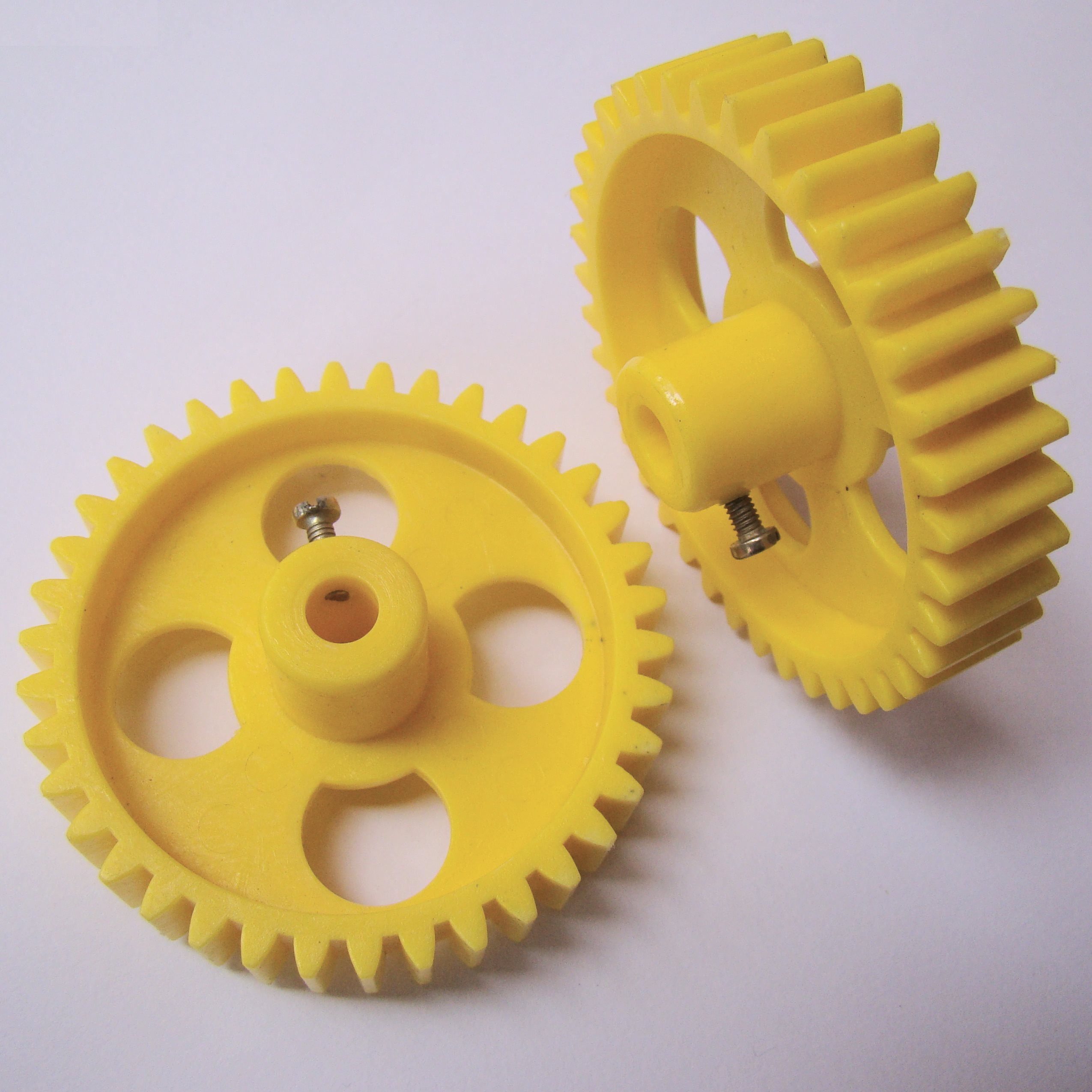 Medium Yellow Gear with 4 Holes - Hacktronics