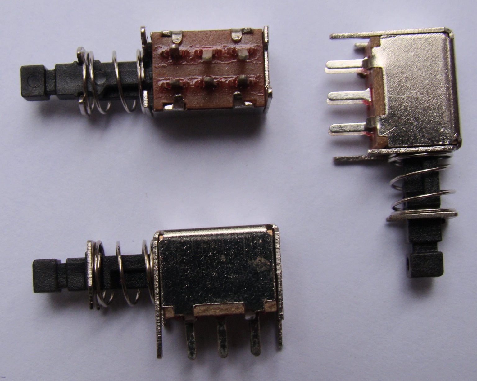 Push Button Switch DPDT 6 Pin Momentary Right Angle PCB Panel Switch ...