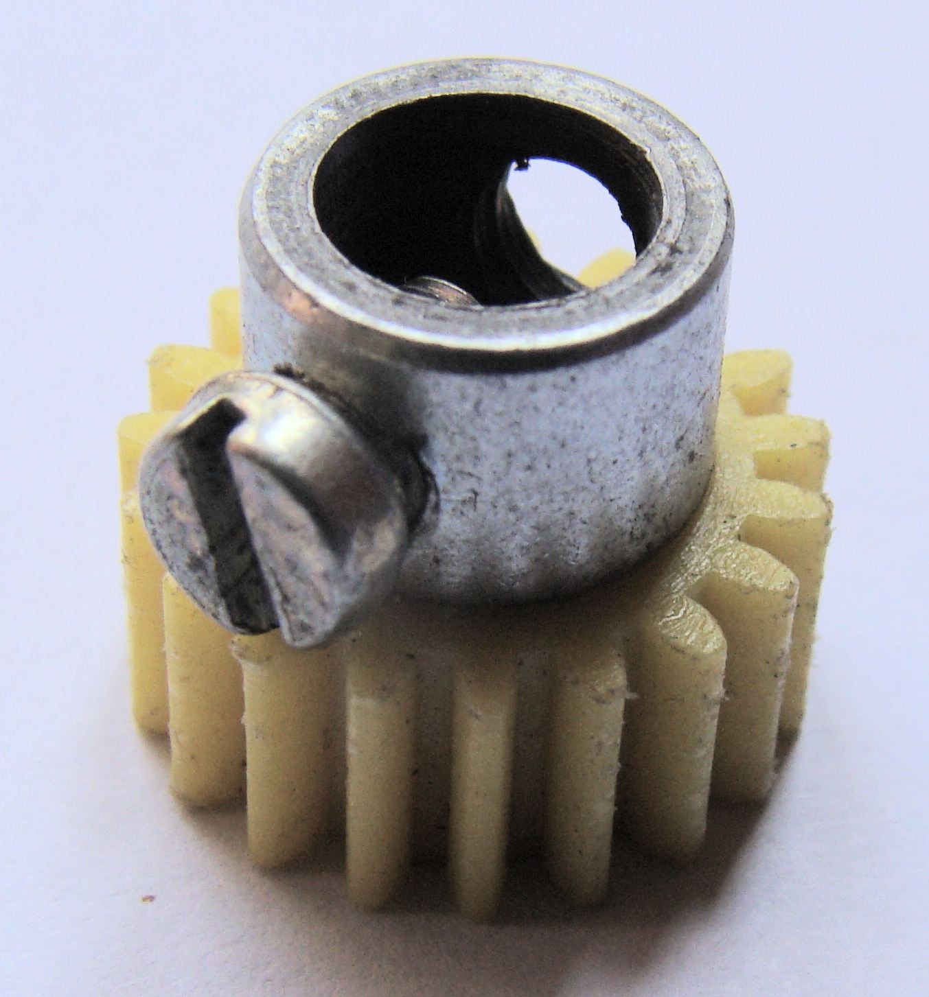 Small Yellow Pinion Gear - Hacktronics