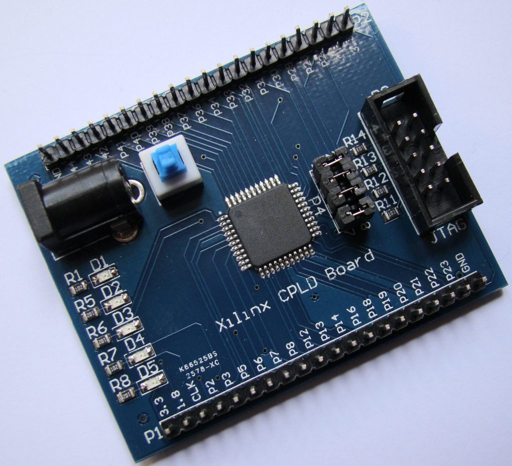 Xilinx CoolRunner-II XC2C32A CPLD Development Learning Board - Hacktronics